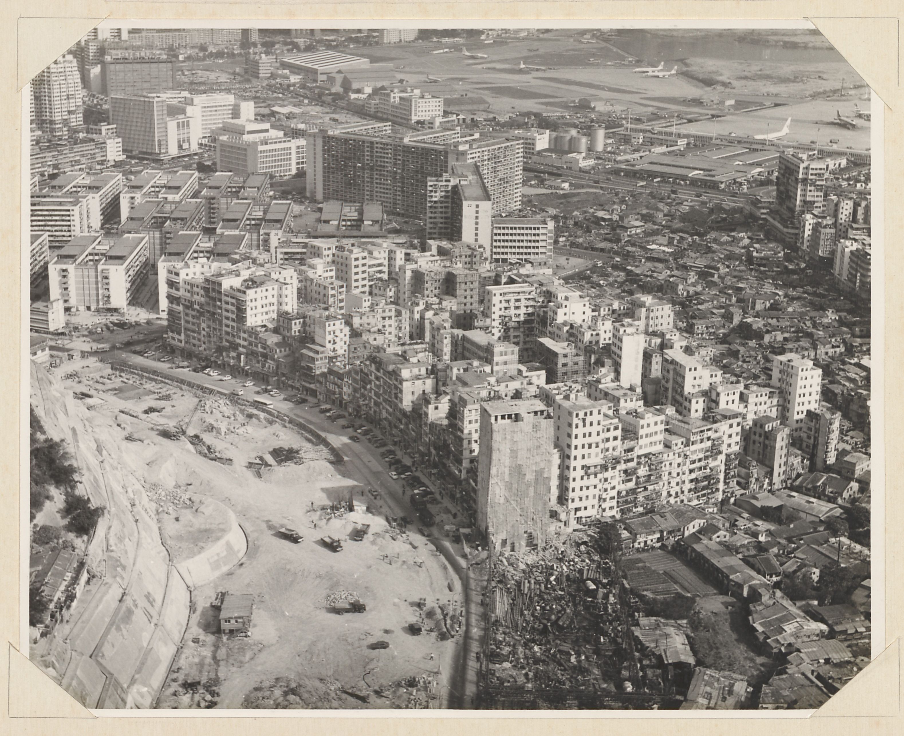 Kowloon Walled City in the 1960s to 1970s